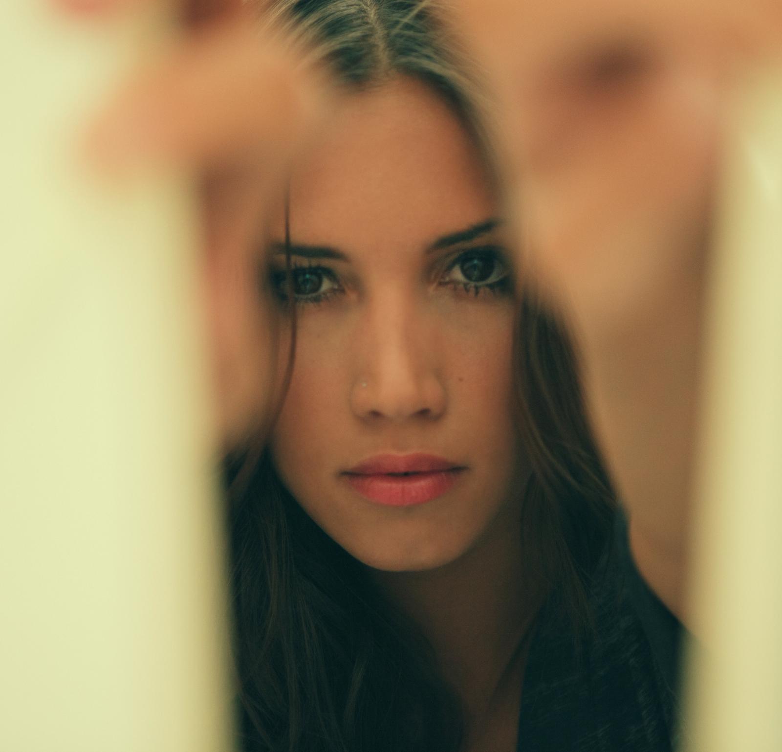 Un bebé protagoniza uno de los conciertos de India Martínez – KISS FM